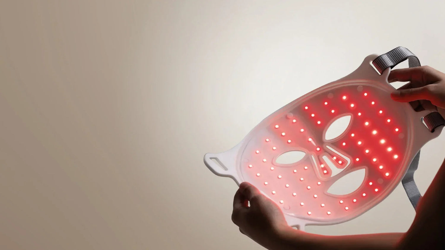 LED Light Therapy Explained: Everything You Need to Know – Déesse PRO